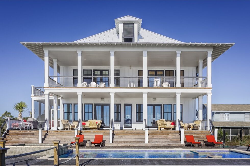 Die perfekte Pool-Oase: So verbinden Sie Haus und Poolbereich harmonisch